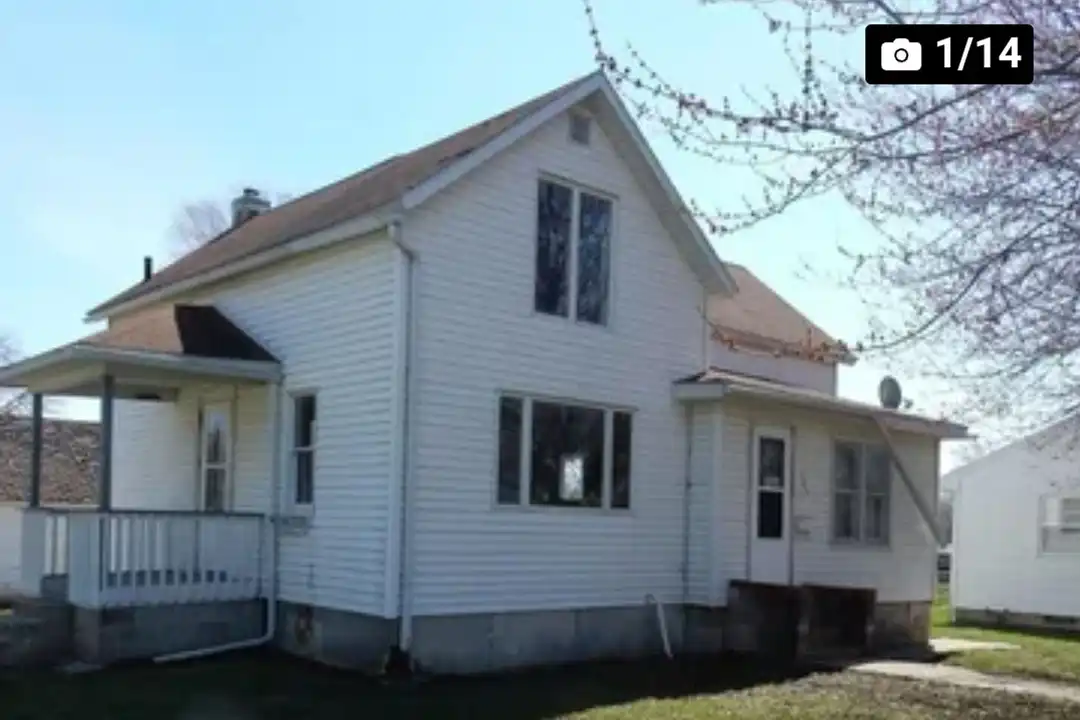 705 Franklin St - Ackley, IA | Rent.