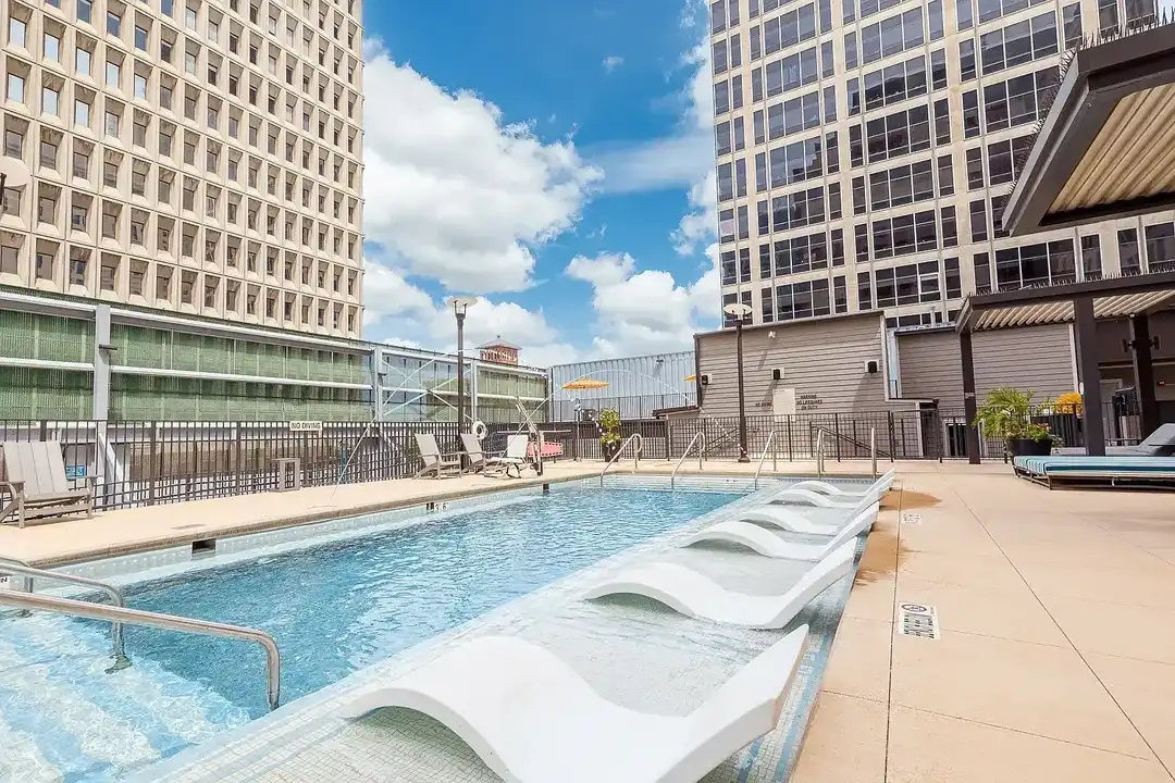 Commerce Tower - 911 Main St - Kansas City, MO | Rent.