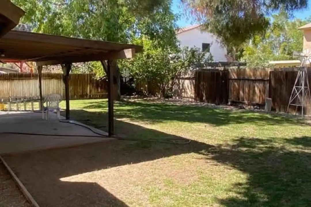 2536 W Orange Ave - El Centro, CA | Rent.