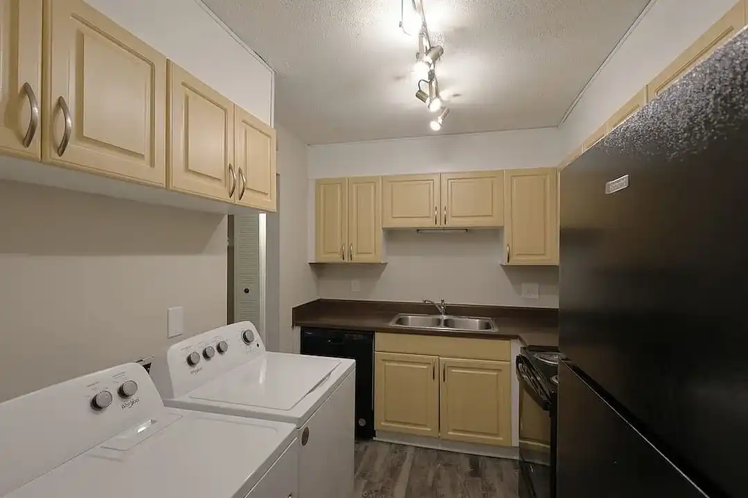 Colony Village - 3301 Brunswick Ave - New Bern, NC | Rent.