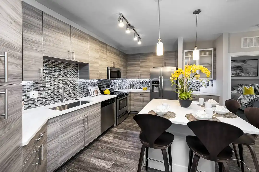 Peridot Palms - 10601 Gandy Blvd N - Saint Petersburg, FL | Rent.