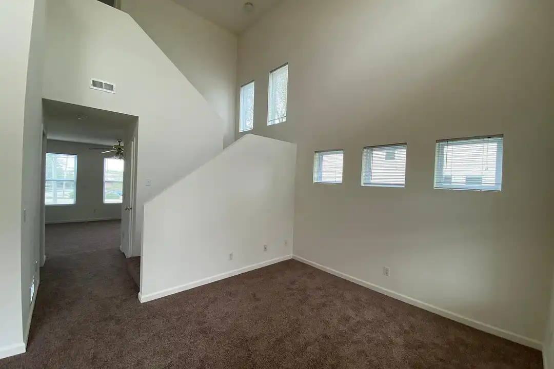 Rising View - 3116 Lockbourne Dr - Bellevue, NE | Rent.