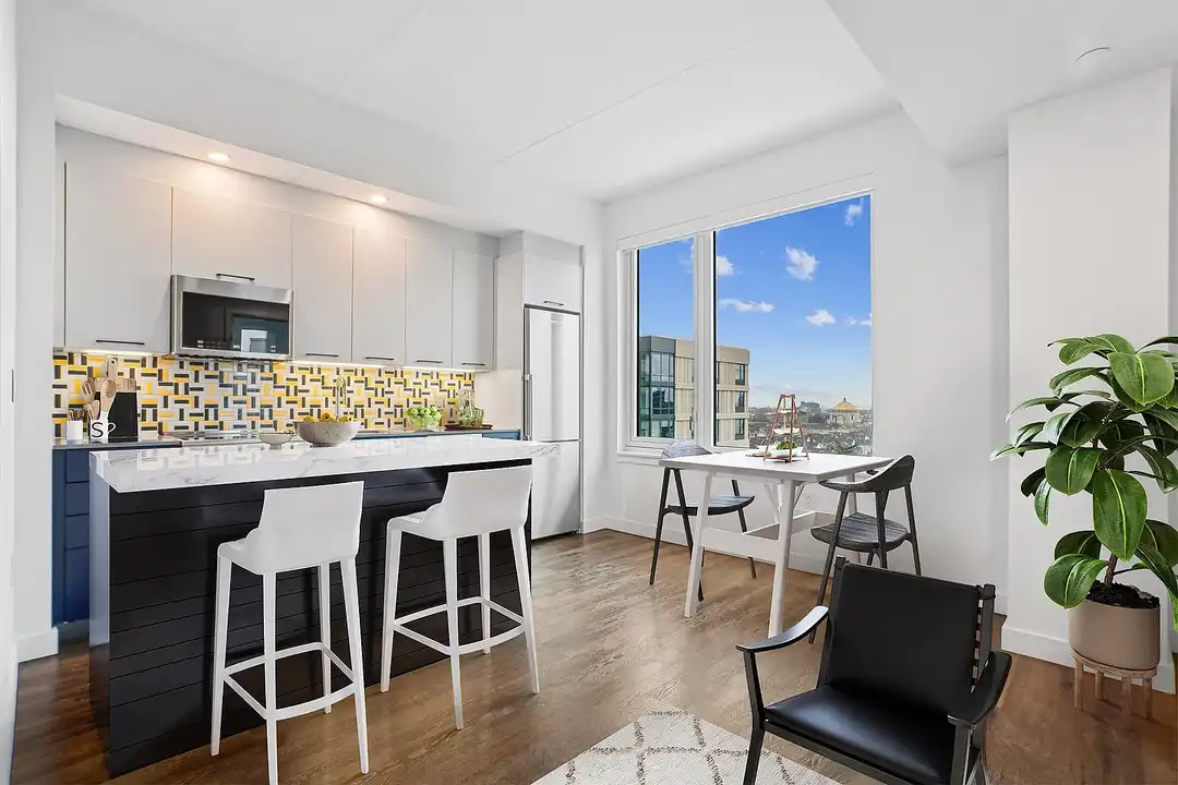Broadridge - 1300 Fairmount Ave - Philadelphia, PA | Rent.
