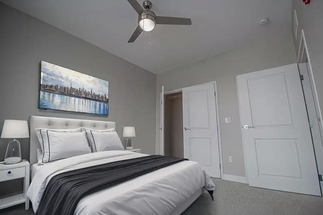 Tigris Tower - 43700 Van Dyke Ave - Sterling Heights, MI | Rent.