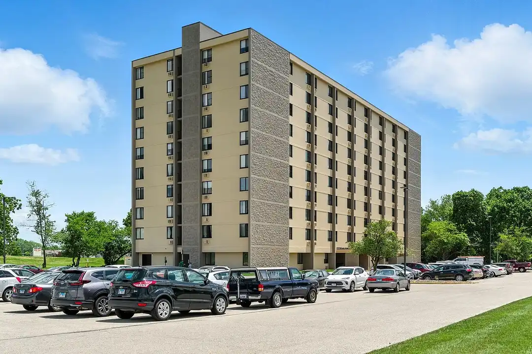 Colona House Senior Apartments - 62+ - 54 41st Ave - Moline, IL | Rent.