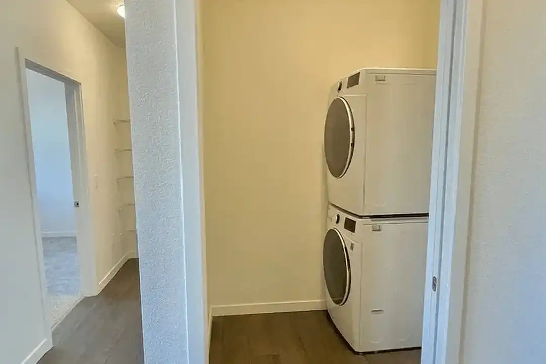 Range View Apartments - 14475 E Montview Blvd - Aurora, CO | Rent.