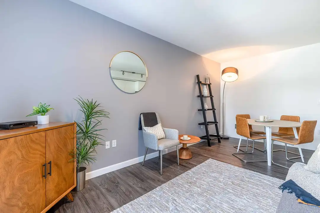 Circa Green Lake Apartments - 6900 E Green Lake Way N - Seattle, WA | Rent.