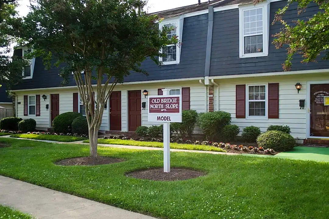 Old Bridge Apartments - 2837 Hilliard Rd - Henrico, VA | Rent.