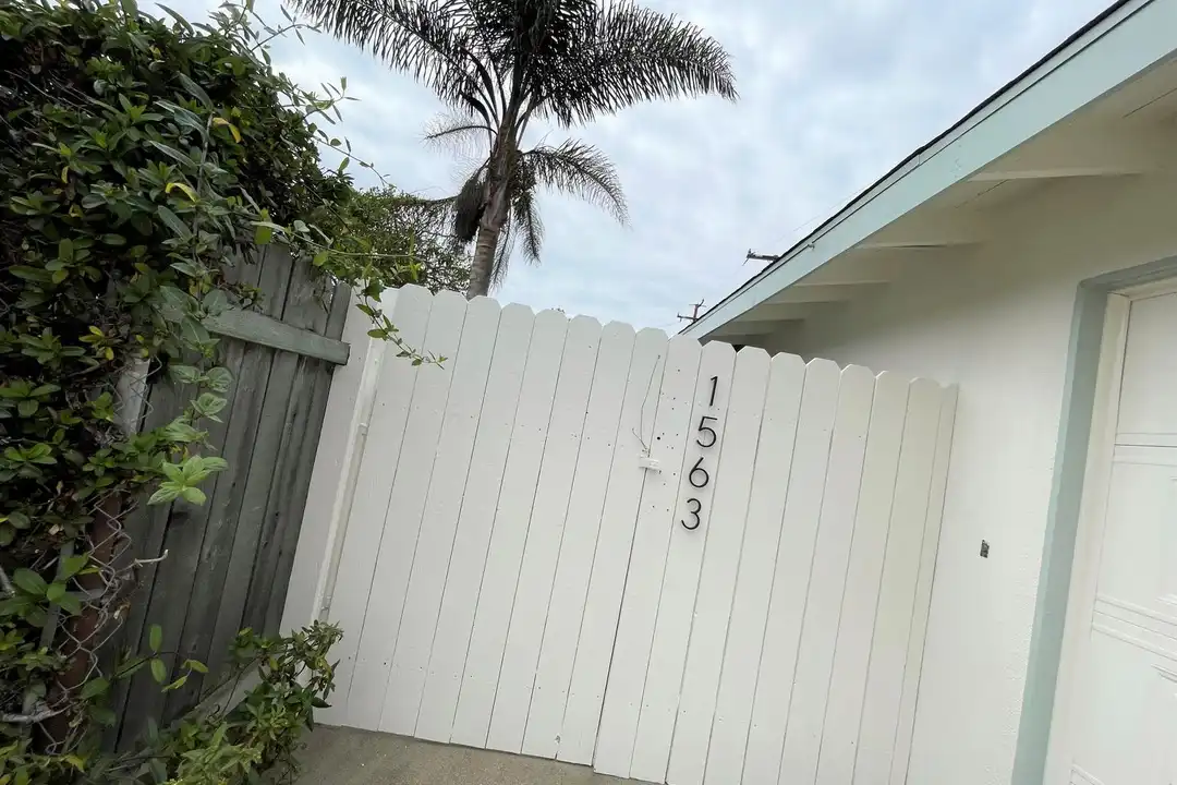 1563 Santa Barbara St unit 1563 - Ventura, CA | Rent.