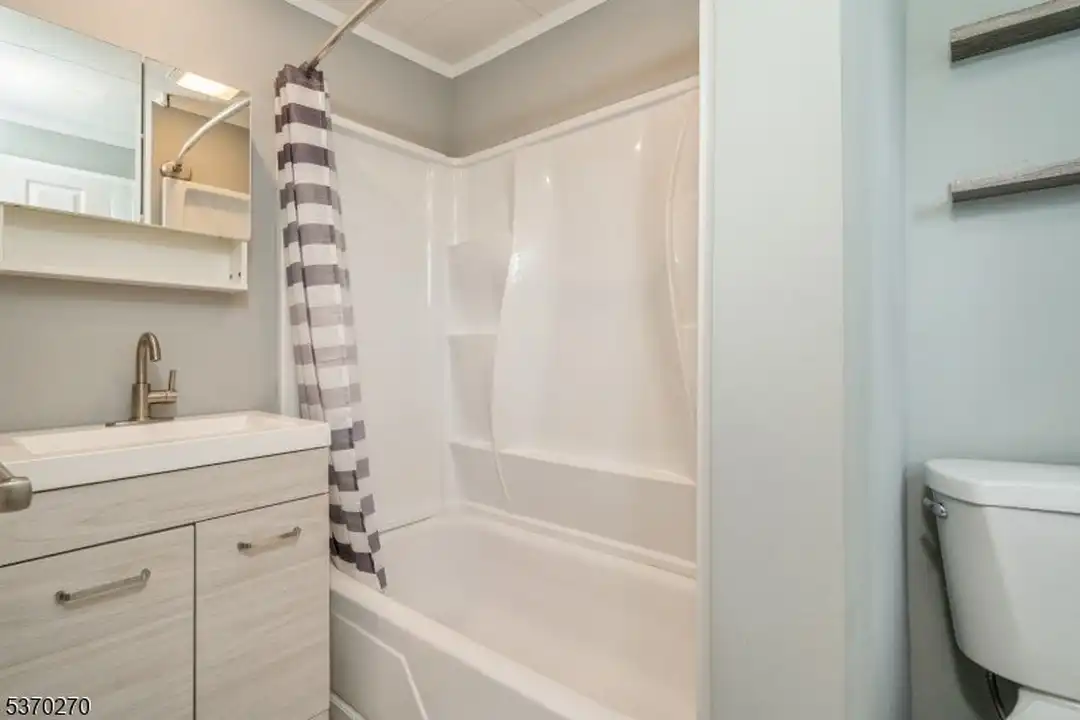 99 Allen St - Netcong, NJ | Rent.