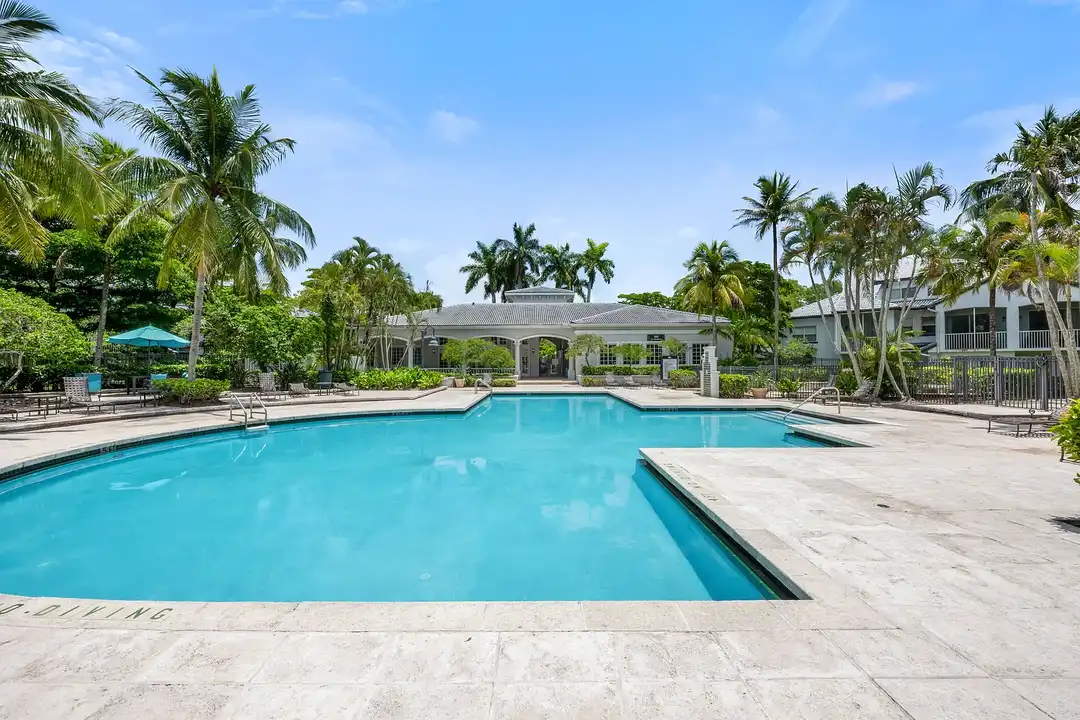 10X Weston - 1343 Saint Tropez Cir - Weston, FL | Rent.