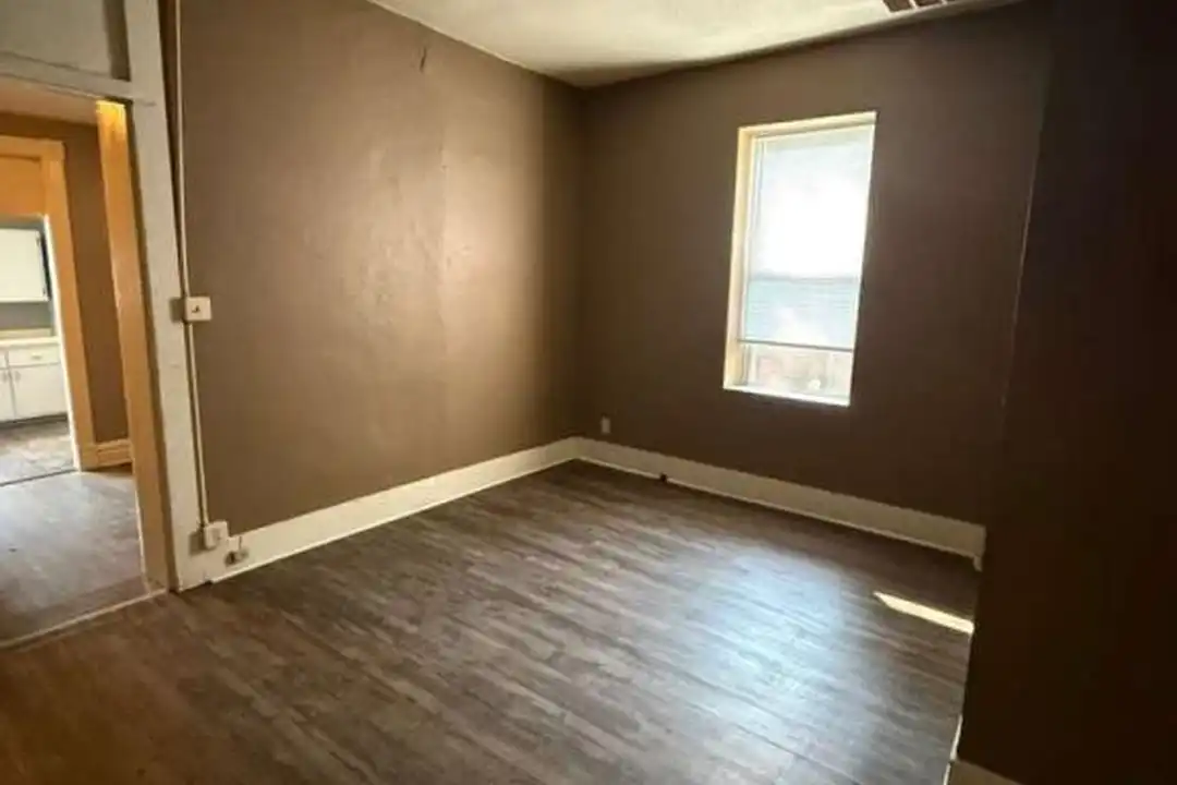 114 W Courtois St - Saint Louis, MO | Rent.
