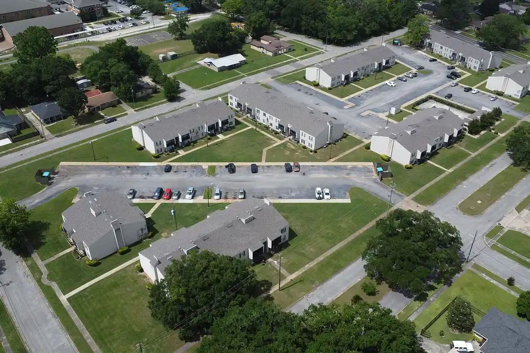 Brookley Pointe - 600 S Washington Ave - Mobile, AL | Rent.