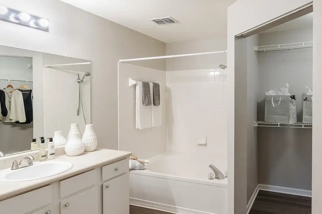 Bridge Pointe Apartments - 7584 Old Madison Pike NW - Madison, AL | Rent.