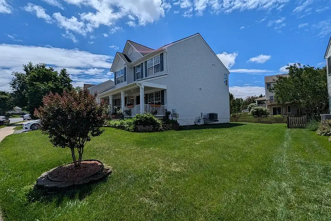9871 Upper Mill Loop - Linton Hall, VA | Rent.
