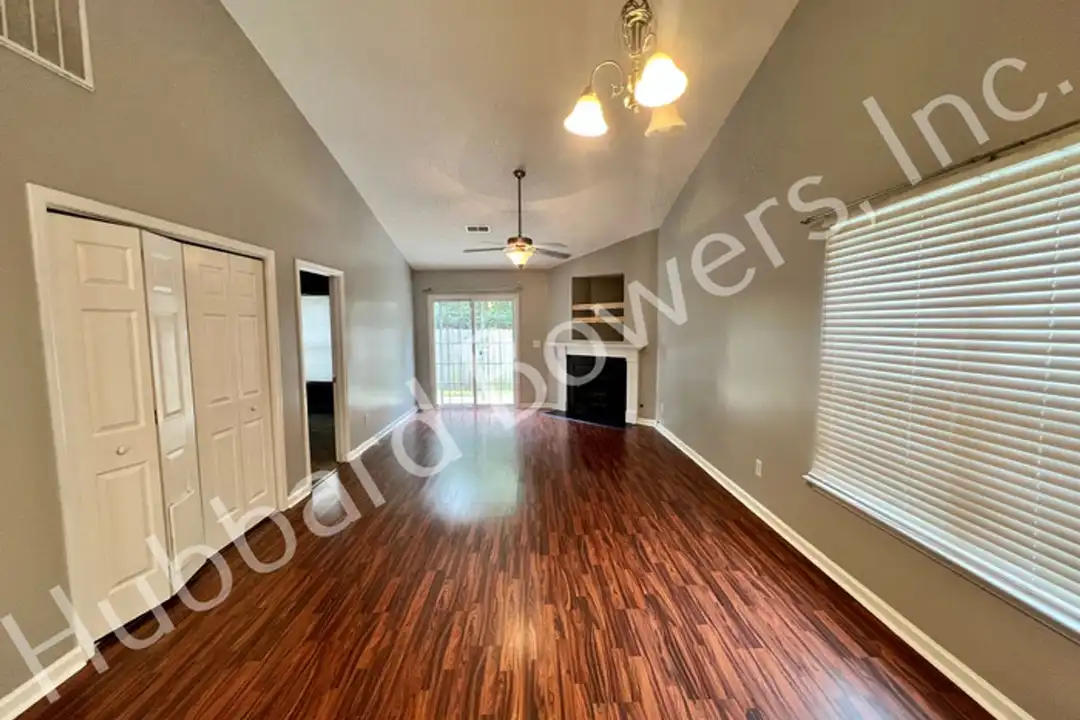 111 Colonial Commons Ln - Columbia, SC | Rent.
