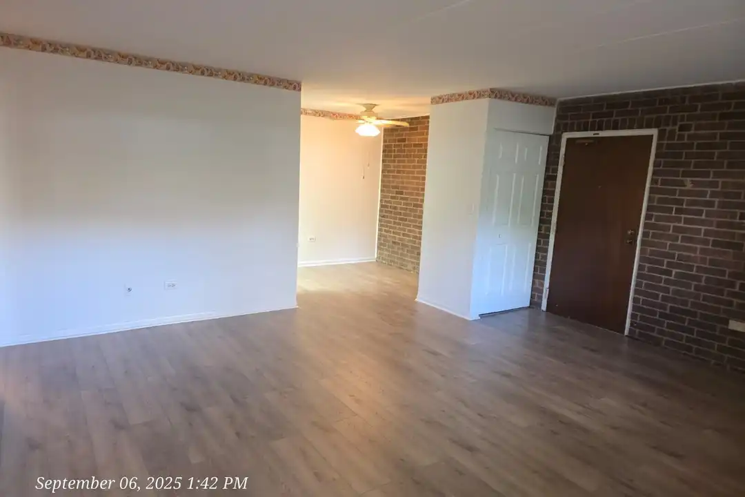 234 E Bailey Rd unit B - Naperville, IL | Rent.