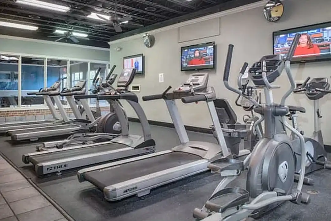 Kings Pointe Apartments - 230 Sawtooth Dr - Fayetteville, NC | Rent.