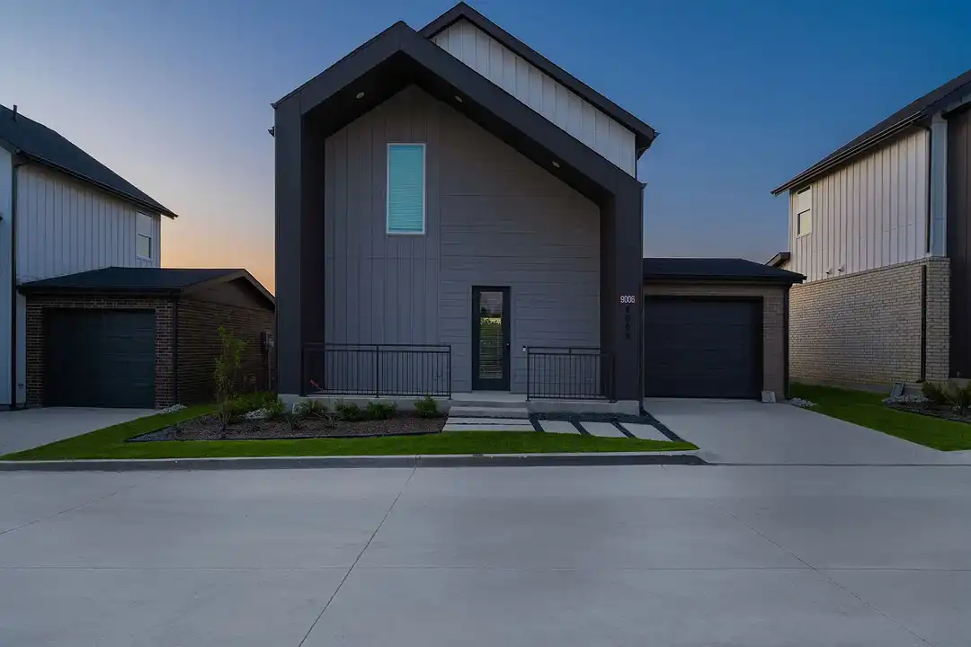 Alpine Village - 965 Duncan Perry Rd - Grand Prairie, TX | Rent.