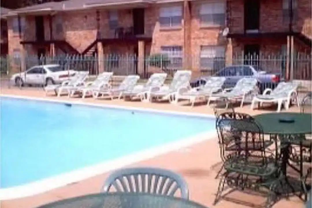 Rondo Apartments - 3993 Cottage Hill Rd - Mobile, AL | Rent.