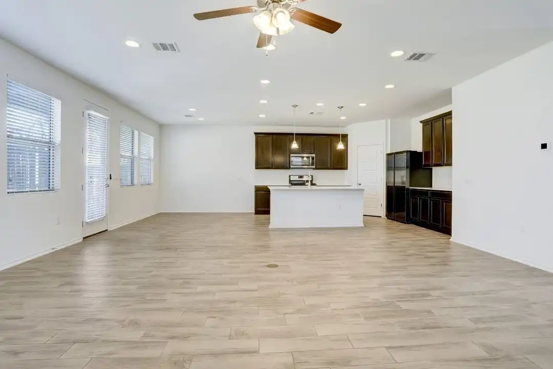 2106 Tasmanian Tiger Trace unit 40 - Austin, TX | Rent.