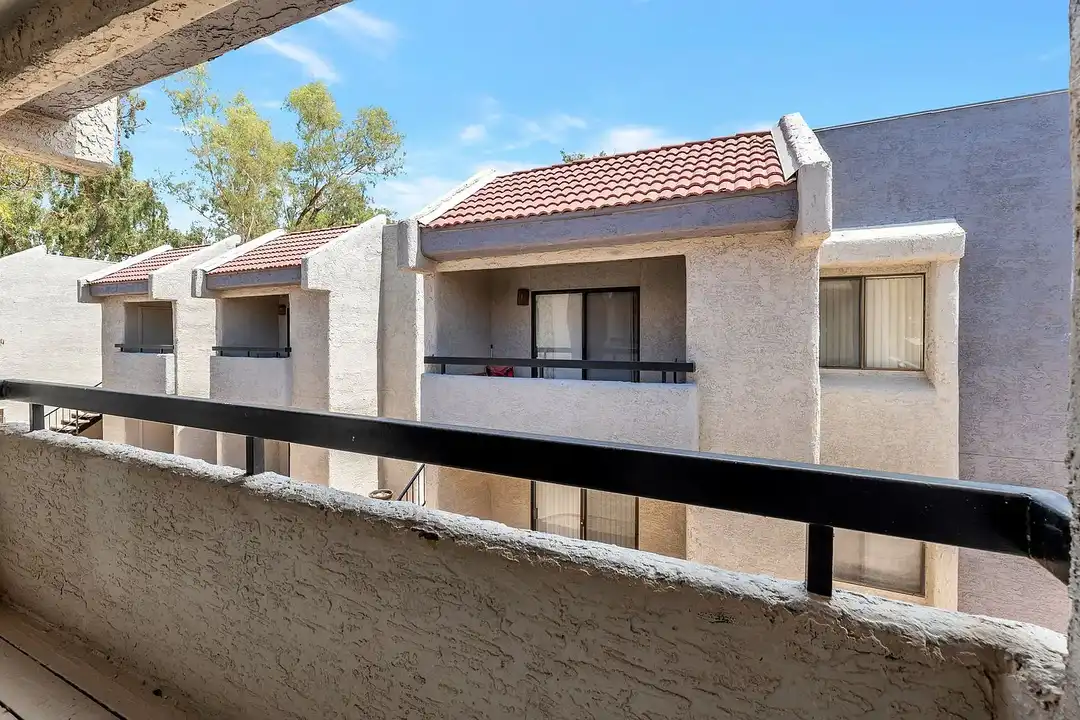 Hidden Cove Apartments - 2001 W Union Hills Dr - Phoenix, AZ | Rent.