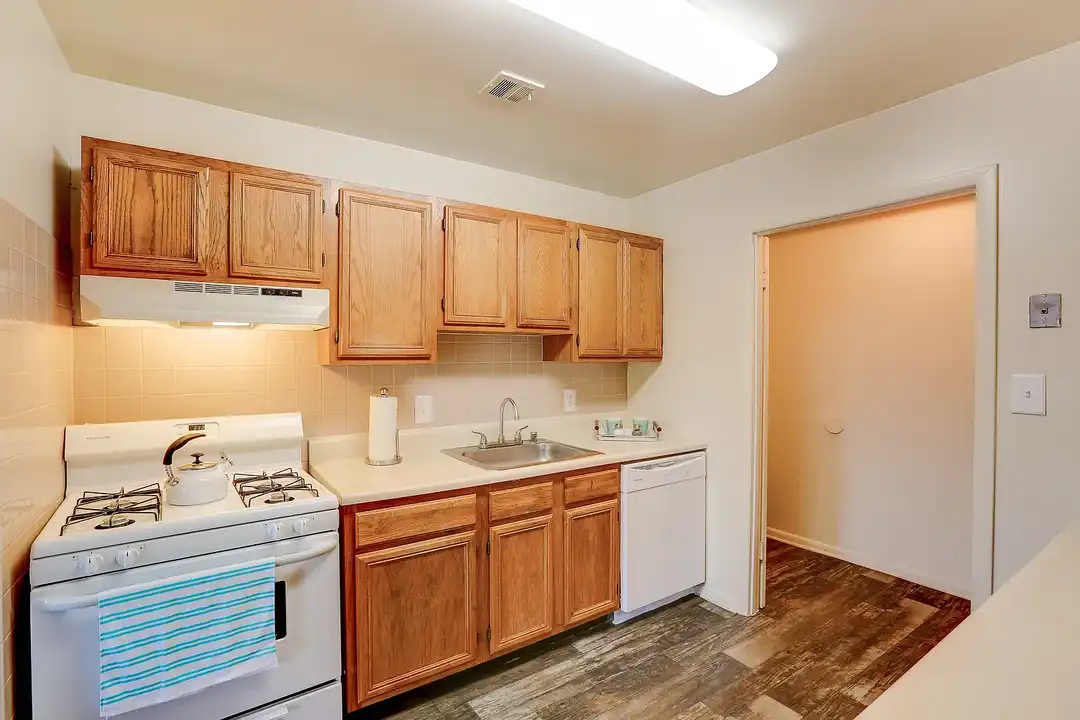 Kings Ridge - 7605B Hillendale Rd - Parkville, MD | Rent.