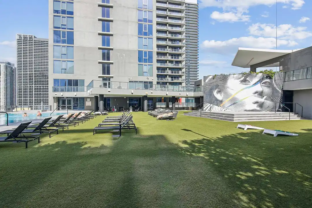 Alea Miami - 230 NE 4th St - Miami, FL | Rent.