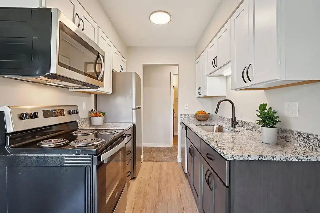 Lydia Rose Apartments - 2914 Snelling Ave N - Roseville, MN | Rent.