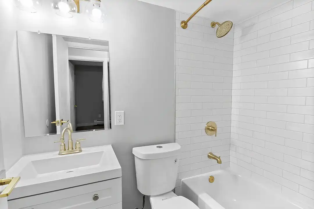 The Courtyard of Oakley - 3805 Ferdinand Pl - Cincinnati, OH | Rent.