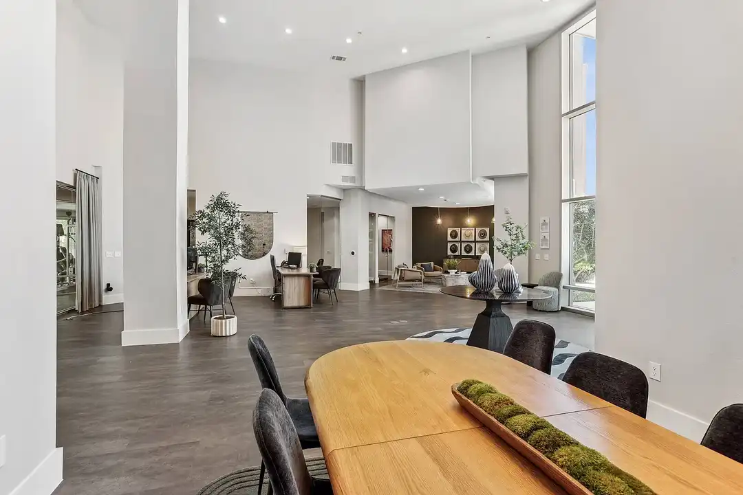 Maple District Lofts - 5415 Maple Ave - Dallas, TX | Rent.