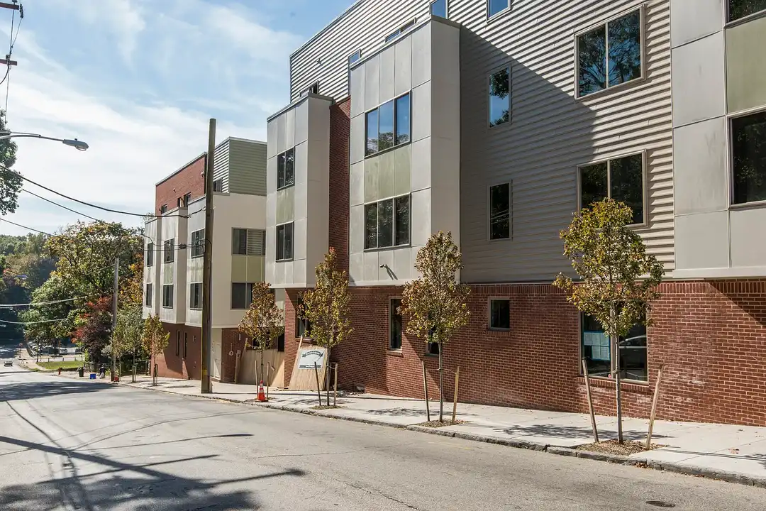 Wister Court Apartments - 545 E Wister St - Philadelphia, PA | Rent.