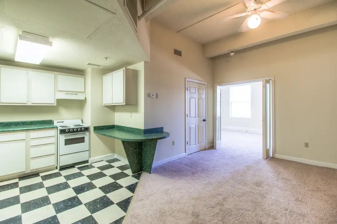 Sydnor Flats - 108 E Grace St - Richmond, VA | Rent.