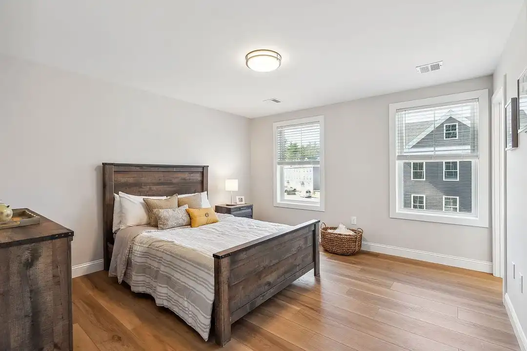 Bayberry Commons- 3 Bedroom 2.5 Bath Townhomes with 2 Car Garage - 32 ...