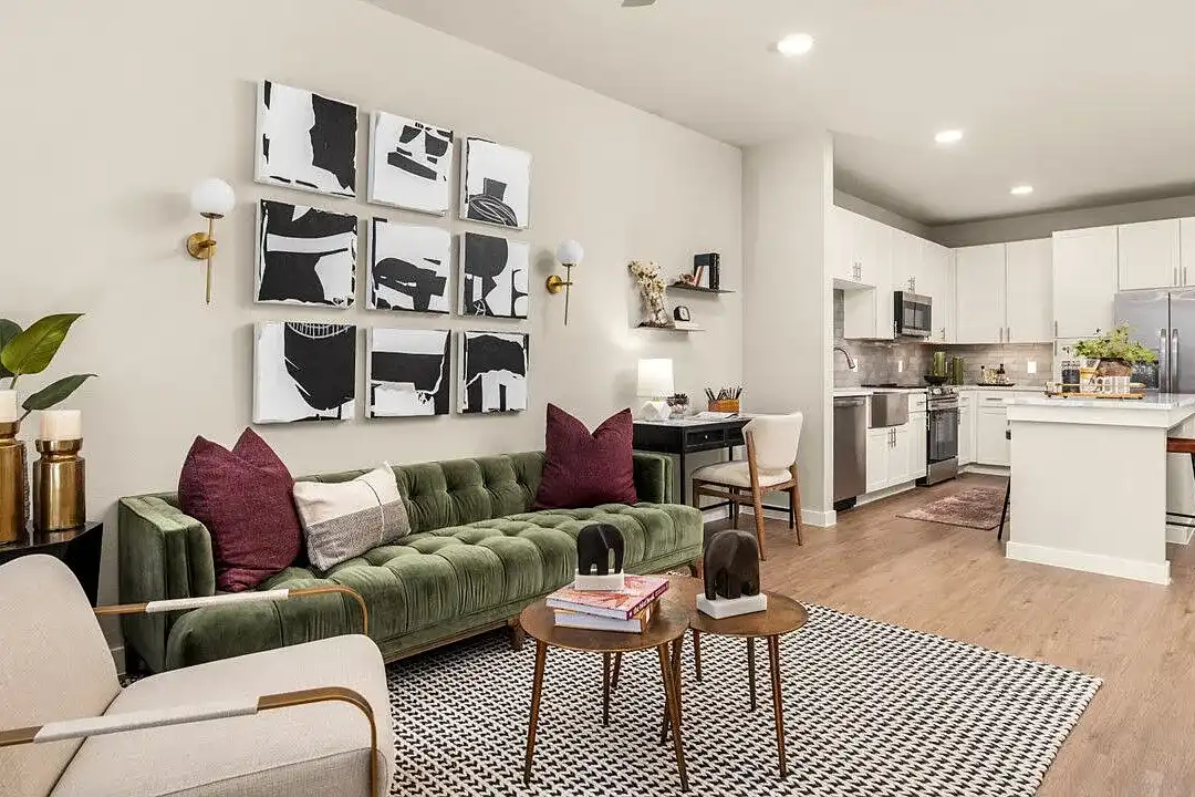 Alexan Lake Olympia - 1055 Memorial Bend Blvd - Missouri City, TX | Rent.