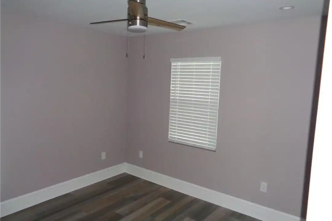 306 7th St - Westwego, LA | Rent.