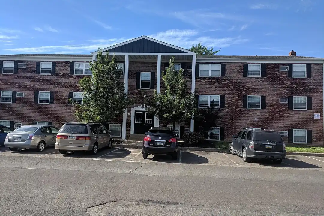Croydon Station - 909 Bristol Pike - Croydon, PA | Rent.