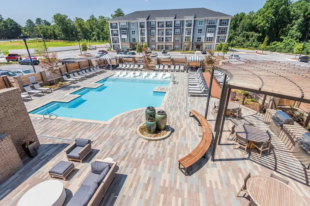 Leigh House - 2421 Landmark Dr - Raleigh, NC | Rent.