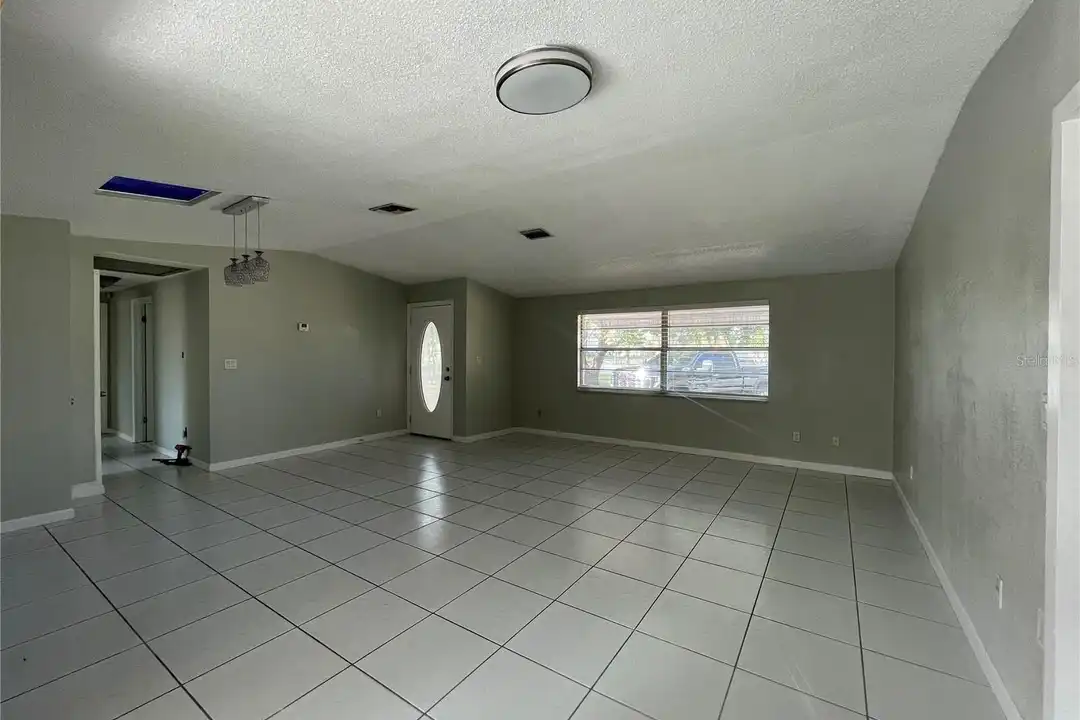 1657 N Chickasaw Trail - Orlando, FL | Rent.