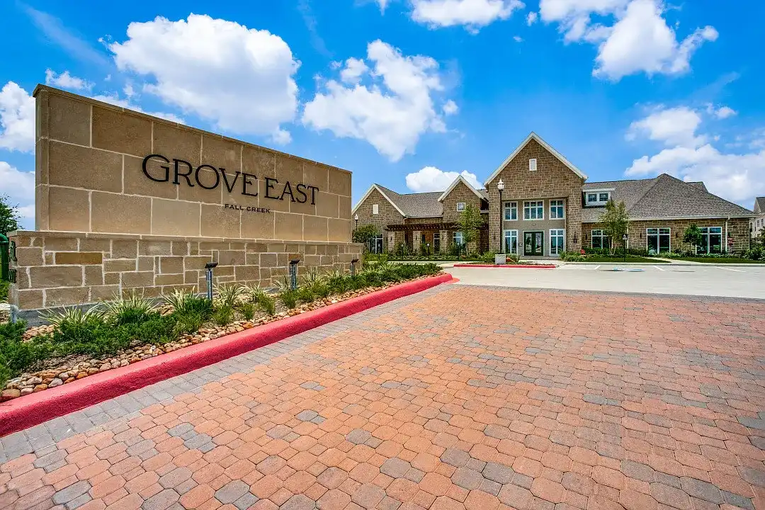 Grove East - 9300 N Sam Houston Pkwy E - Humble, TX | Rent.