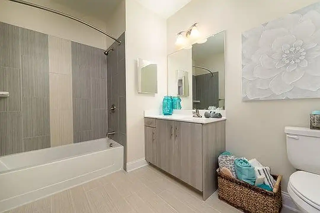 Aspen Regency - 147 Rangeway Rd - Billerica, MA | Rent.