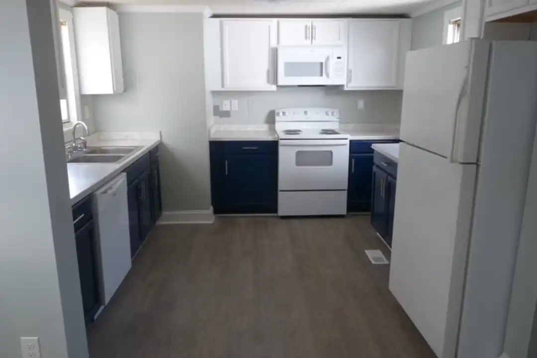 105 Francis St - Snow Hill, NC | Rent.