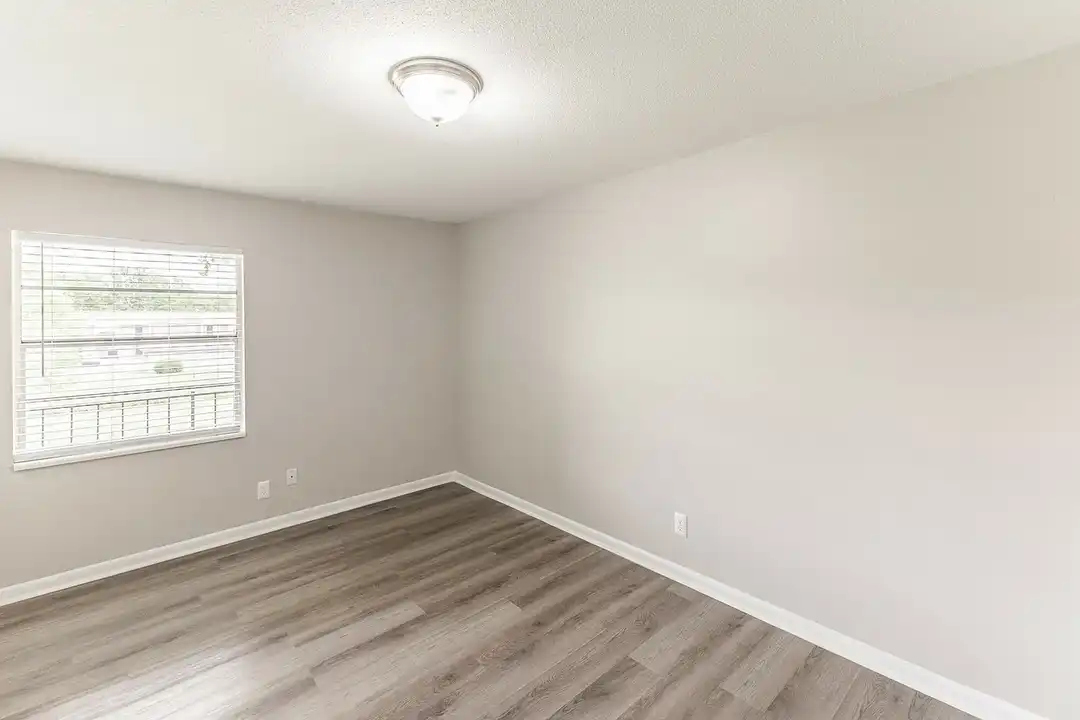 Sandlin Villas Apartments - 324 Cardinal Dr SW - Decatur, AL | Rent.