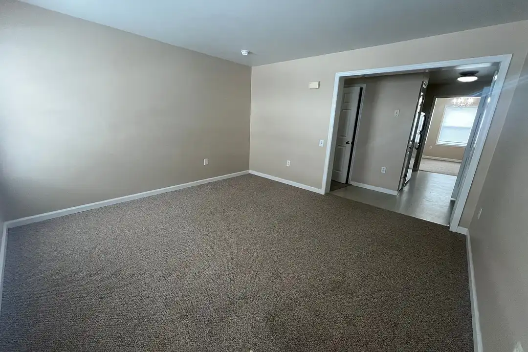 Quarry Apartments - 7700 Overlook Dr - Clarksburg, WV | Rent.