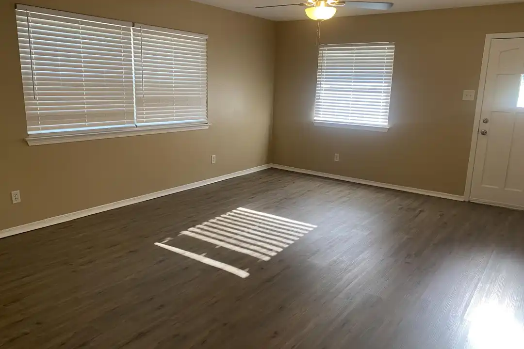 1661 Princess Helen Rd W - Mobile, AL | Rent.