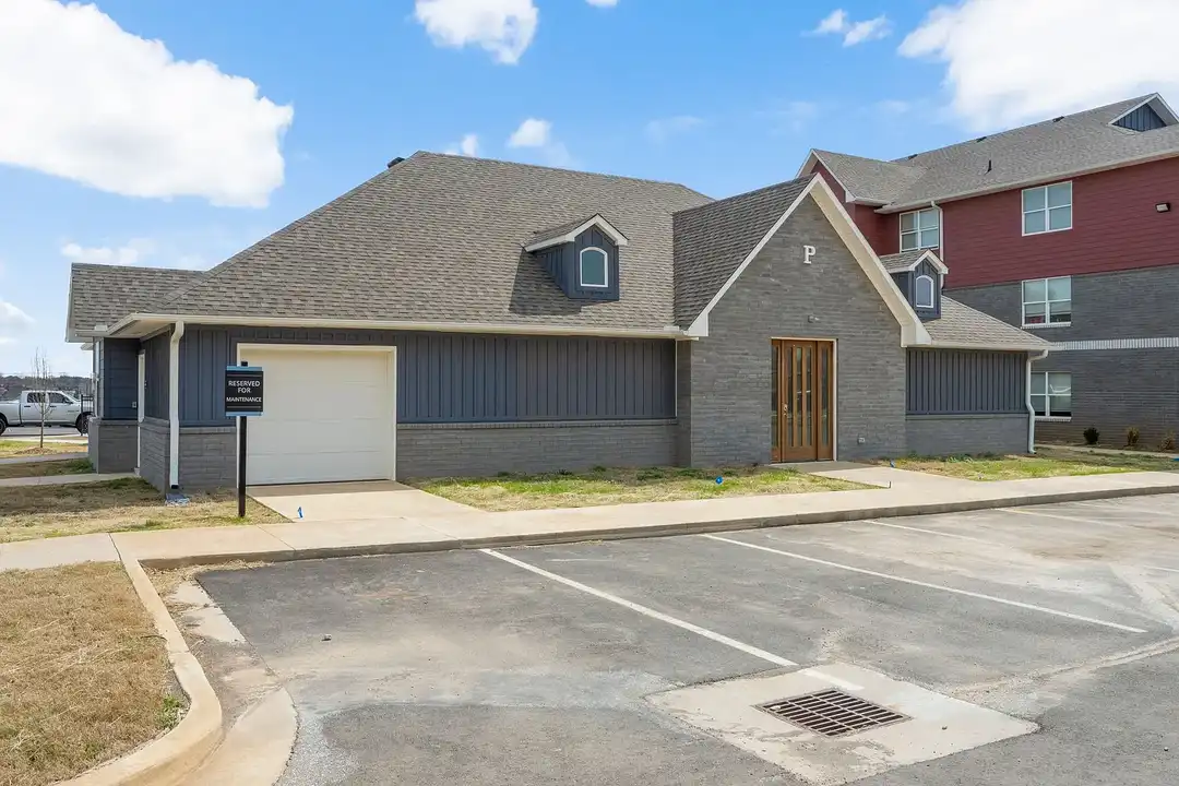 The Reserve at Springdale - 3324 S Old Missouri Rd - Springdale, AR | Rent.