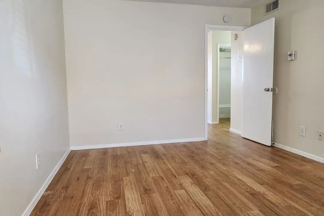 924 E Dean Keeton St - Austin, TX | Rent.