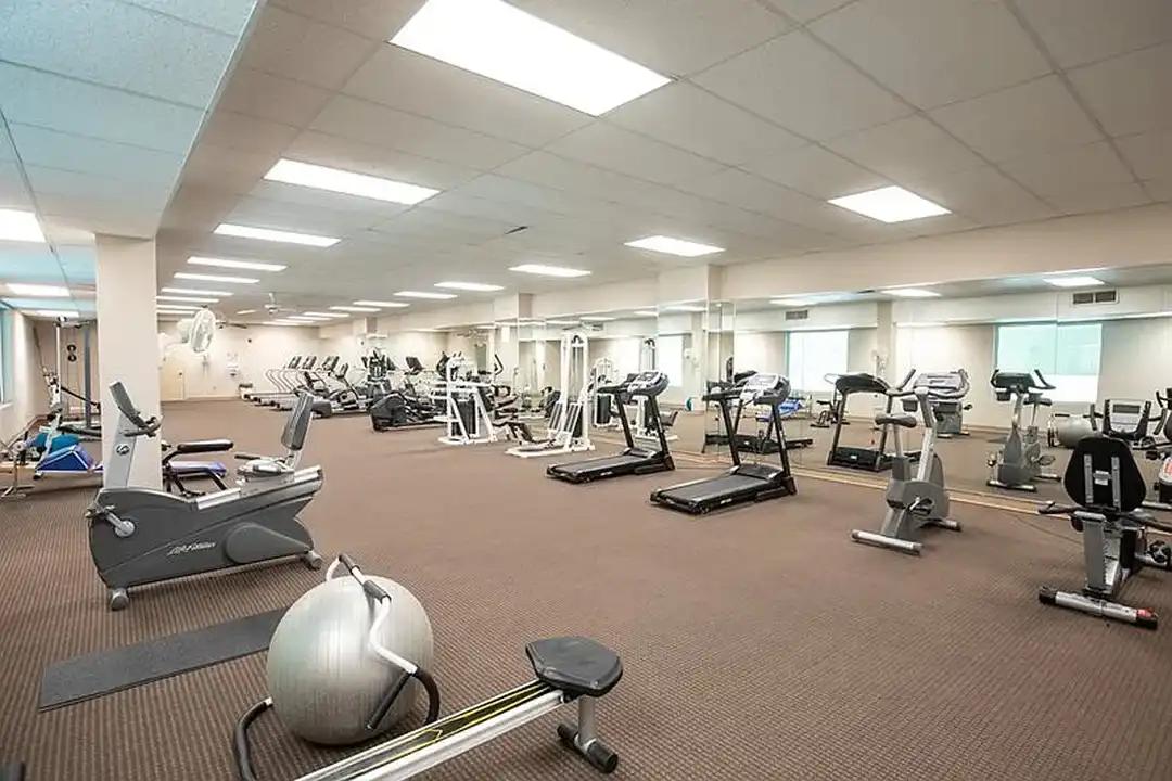 Powder Mill Heights - 2110 Gates Ct - Morris Plains, NJ | Rent.