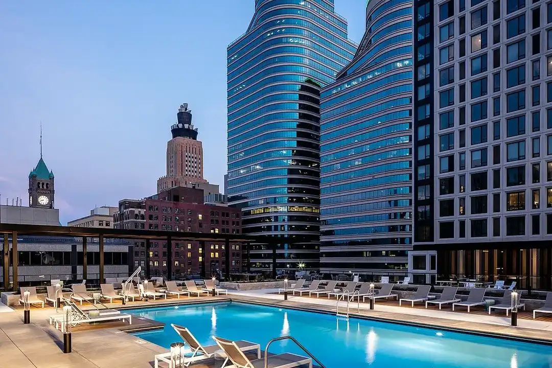 365 Nicollet - 365 Nicollet Mall - Minneapolis, MN | Rent.