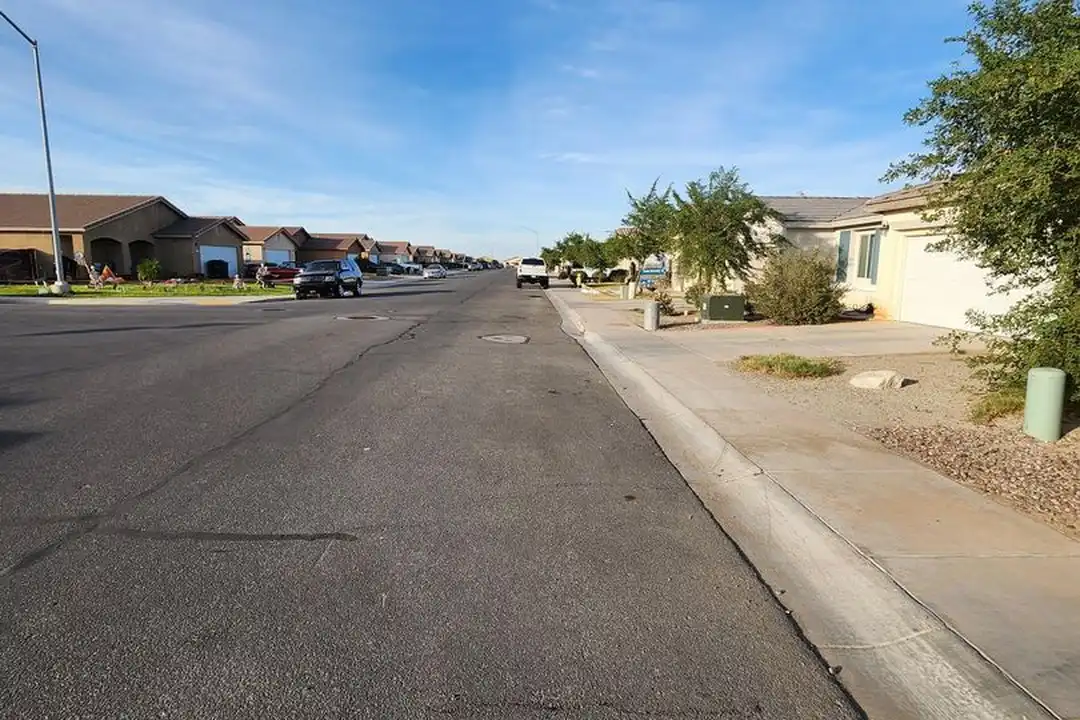 2706 Spring St - Imperial, CA | Rent.